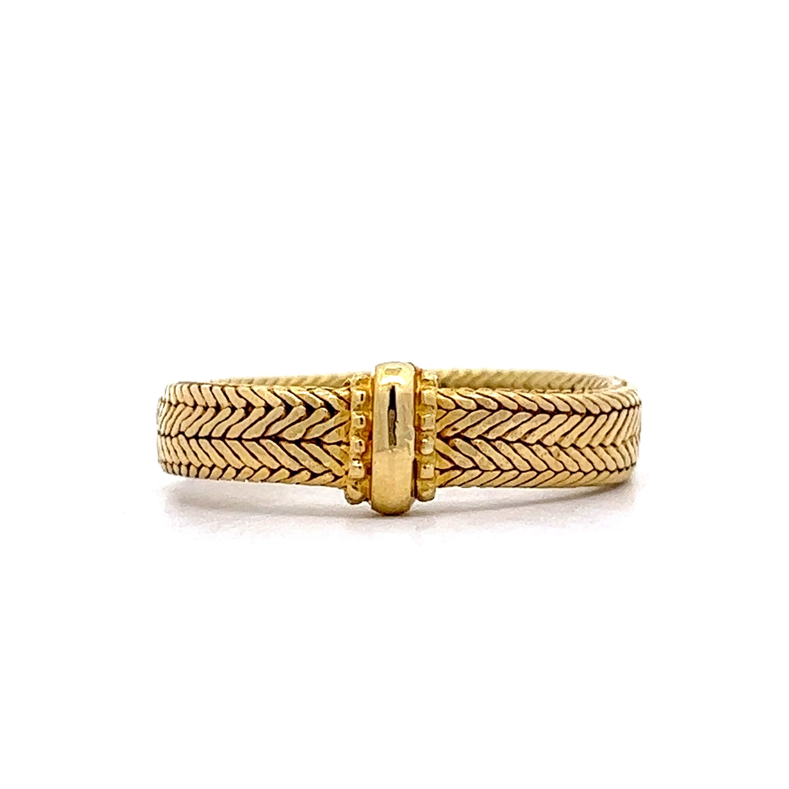 Flexible Herringbone Ring in 18k Yellow Gold – Filigree Jewelers