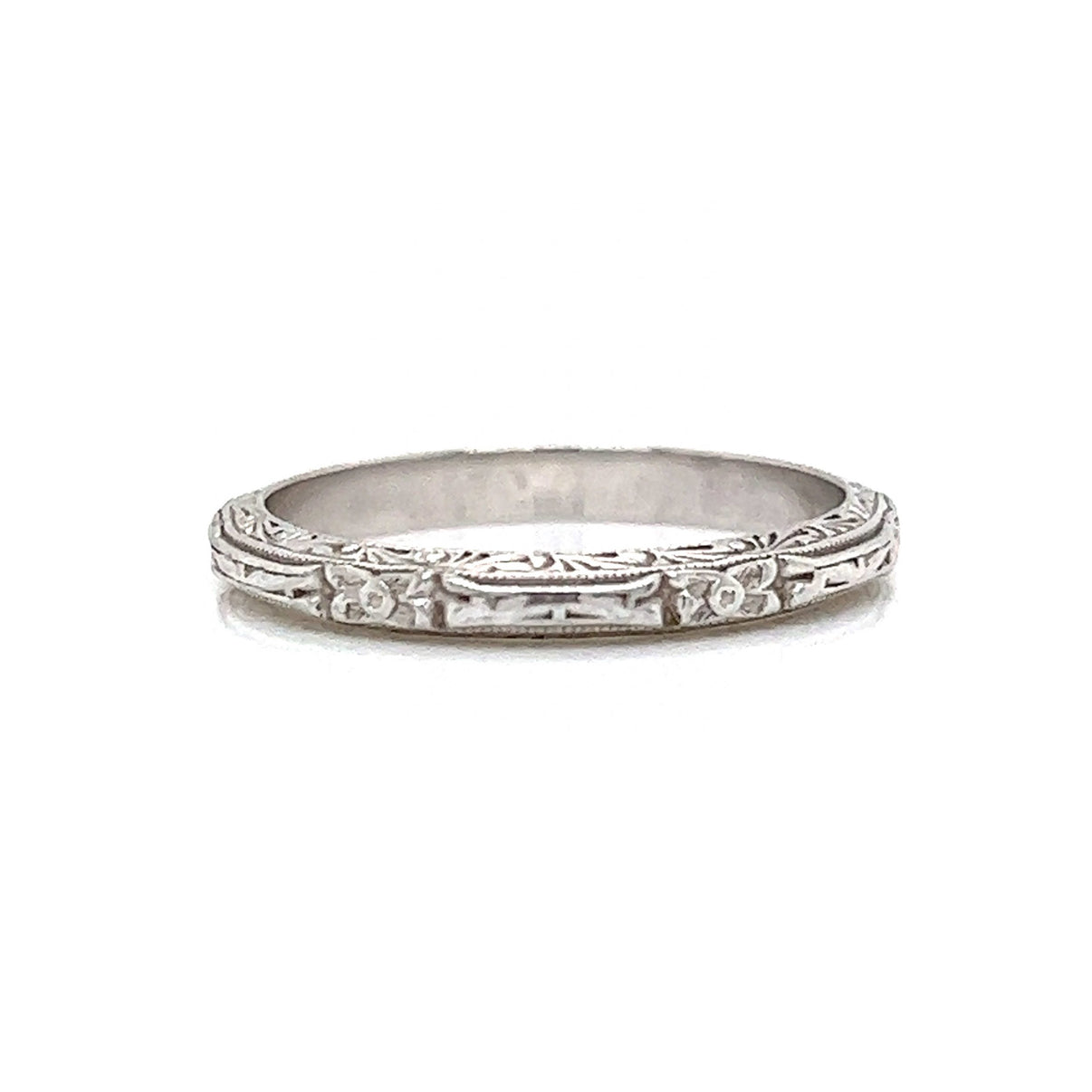 Art Deco Ornate Engraved Wedding Band in 18k White Gold – Filigree Jewelers